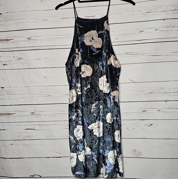 Sam & Lavi | Dresses | Sam Lavi Floral Velvet Mini Dress | Poshmark